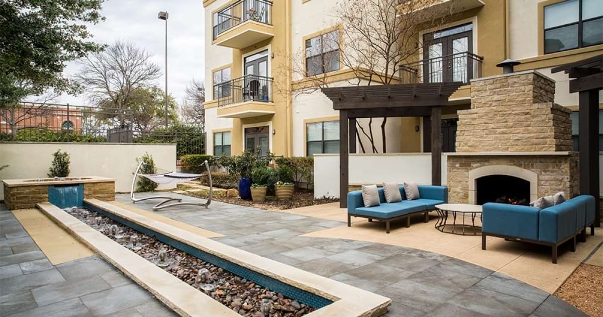 Explore the Neighborhood | Cortland Addison Circle