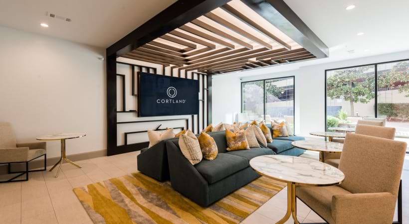 Apartment Photo Gallery | Cortland Addison Circle