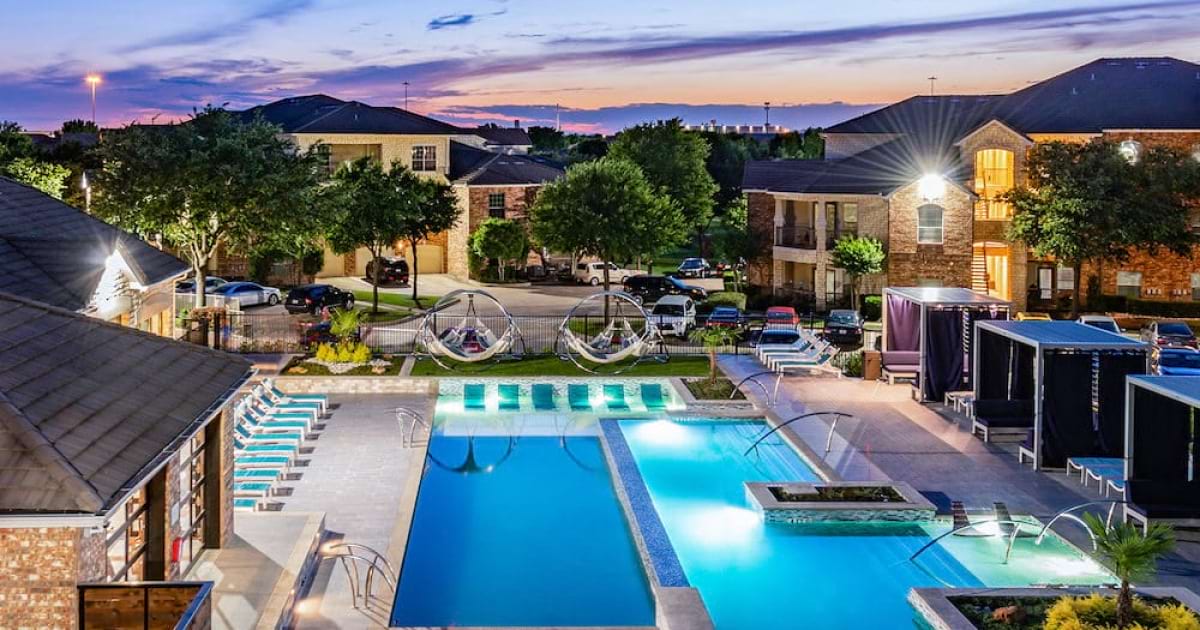 Modern Apartment Amenities | Cortland Fossil Creek