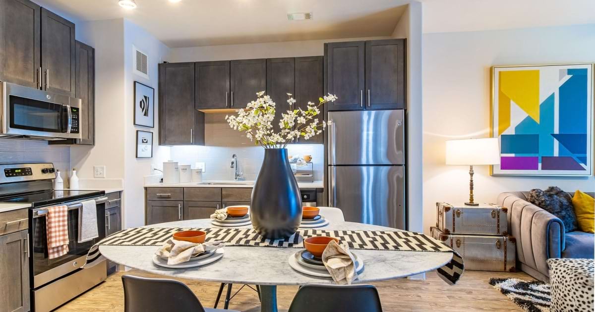 Apartments in Buckhead | Cortland at Phipps Plaza